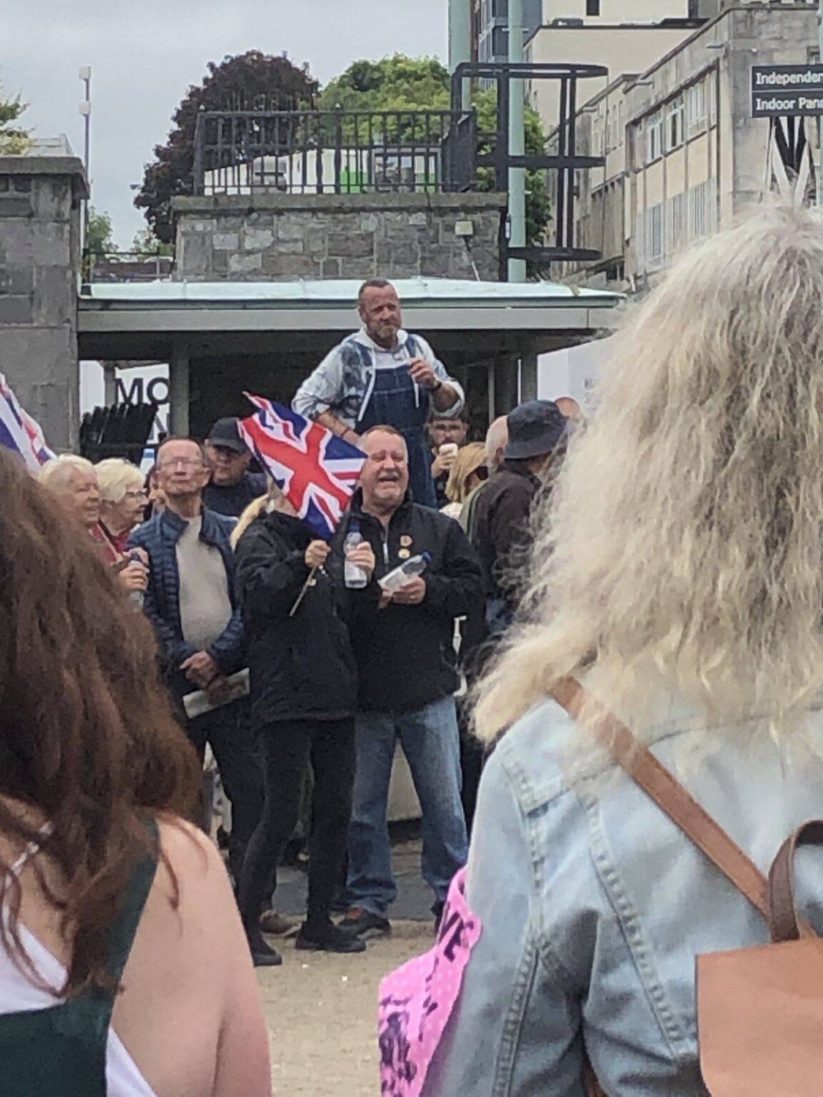 Far-right 'National Protest' to defy demo ban on Dover beach | Searchlight